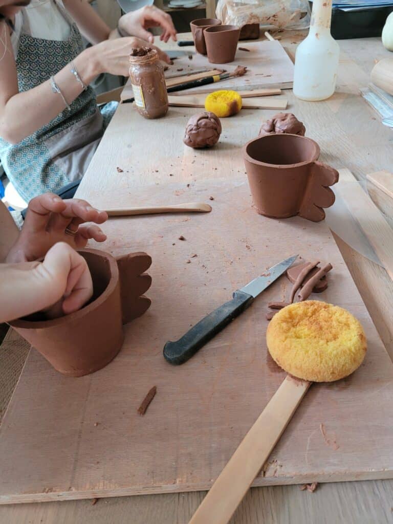 Stages-cours de poterie et modelage raku Lyon - Atelier Pin d'Epice